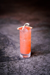 Gate H11 Kallio - Rento ja mukava cocktail-baari Helsingissä